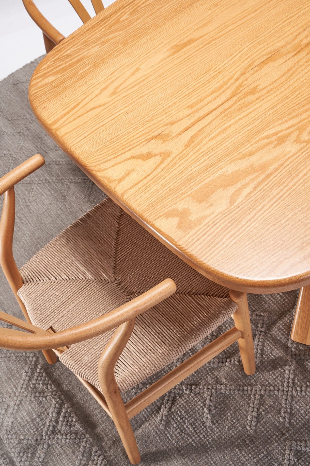 Vega Dining Table - Efreshli