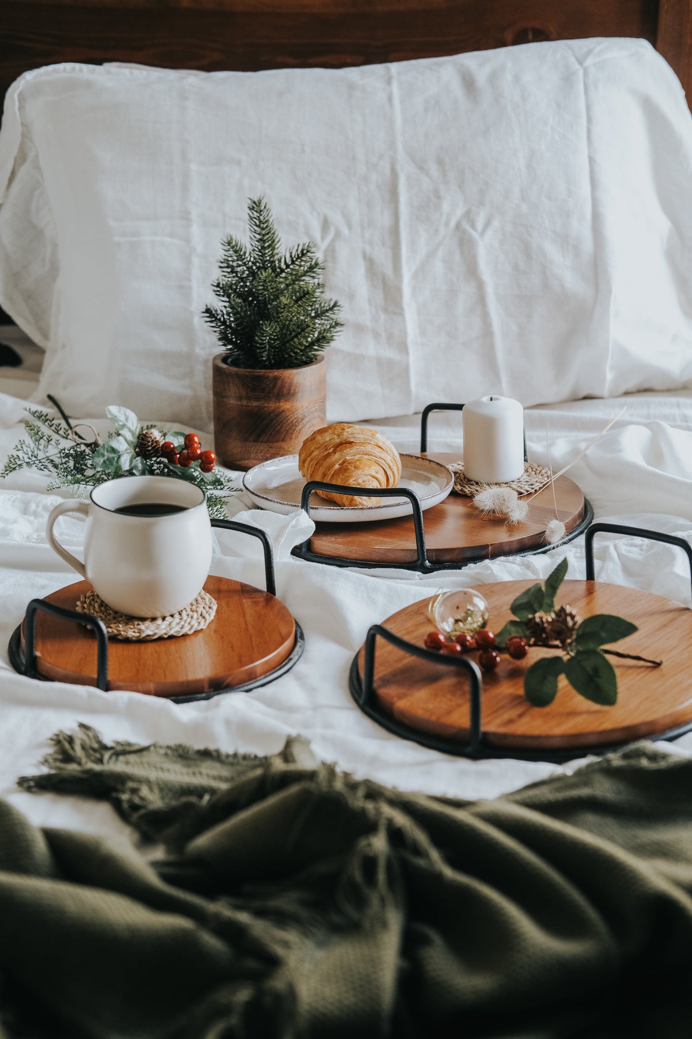 Artisan Side-Handled Round Trays-Set of 3 - Efreshli