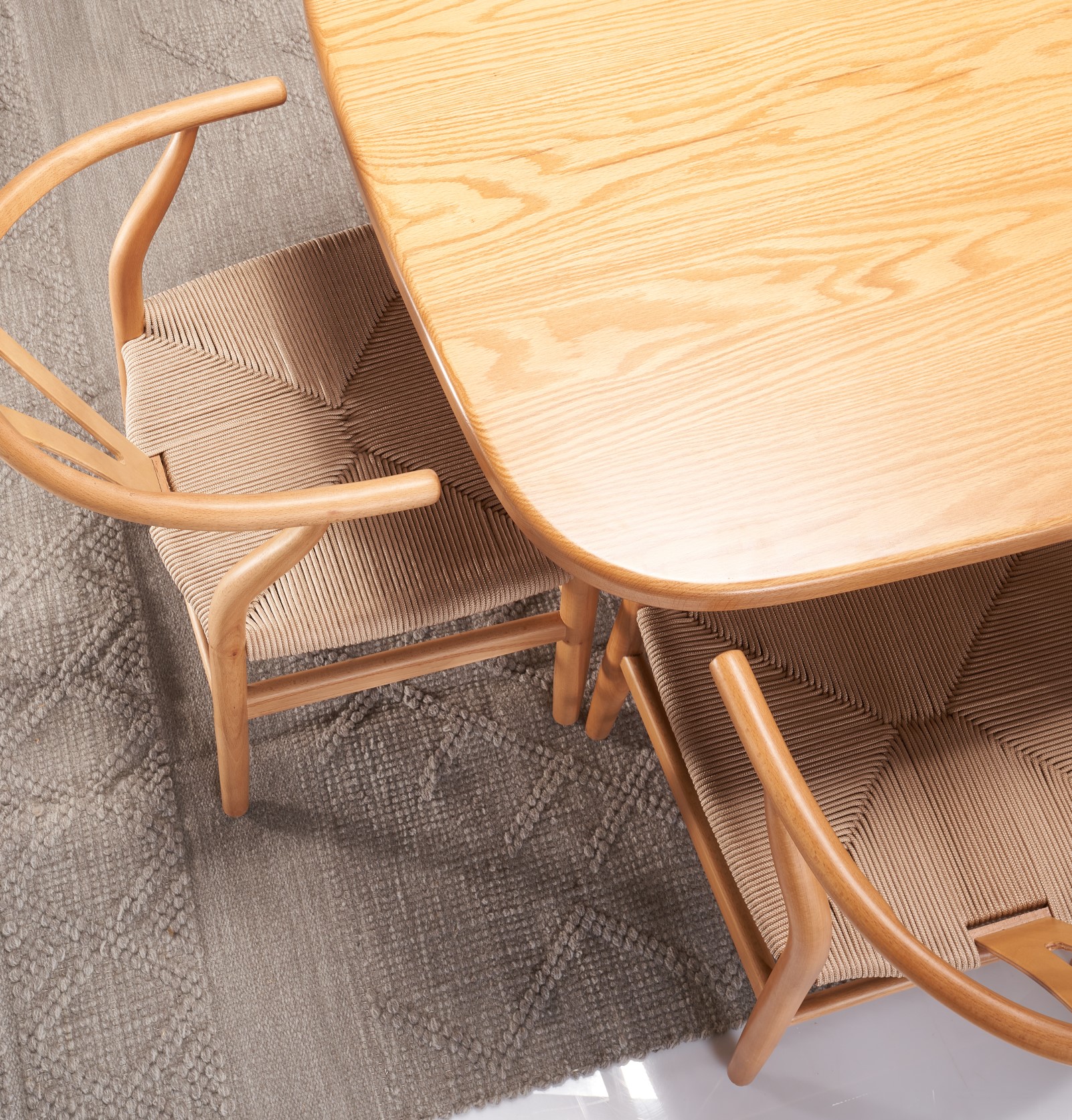 Vega Dining Table - Efreshli