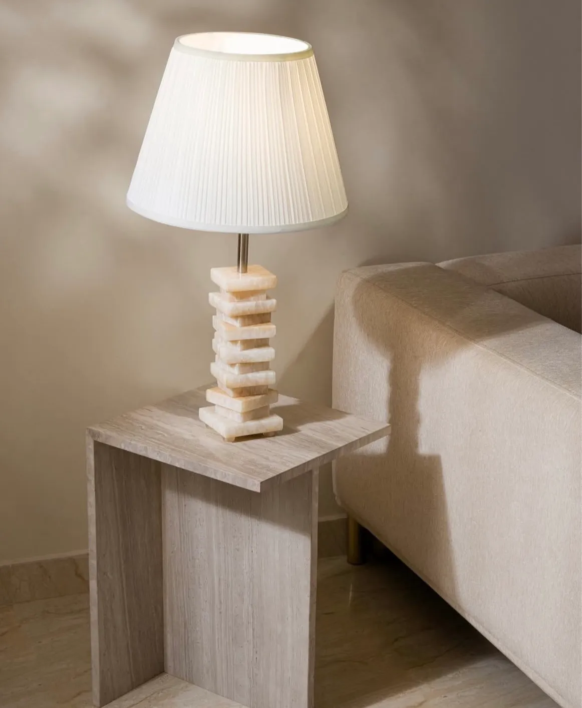 Efreshli | Wood Vein Marble Side Table – Modern Luxury Accent Table