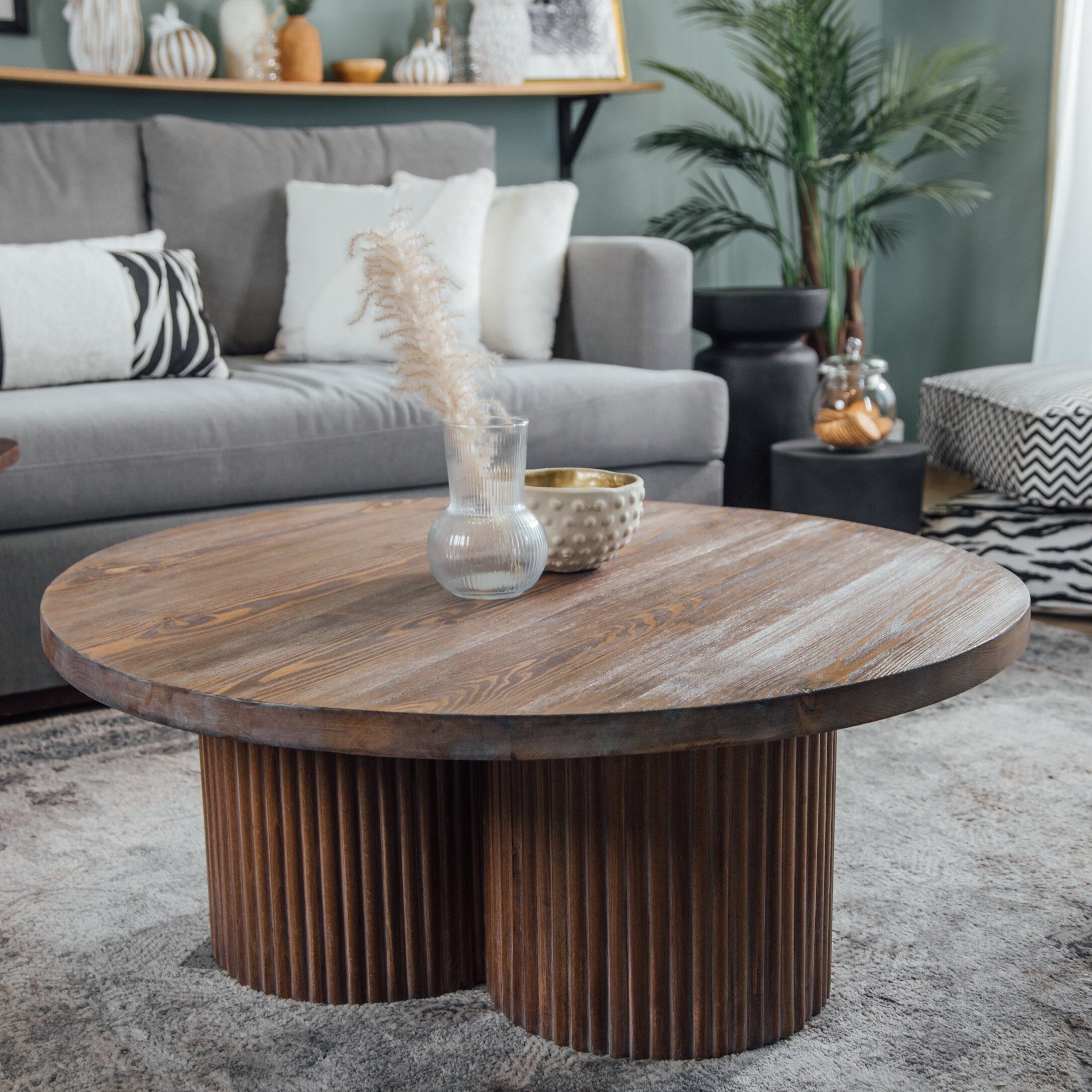 Tri Coffee Table - Massive Pine Wood Structure - Efreshli
