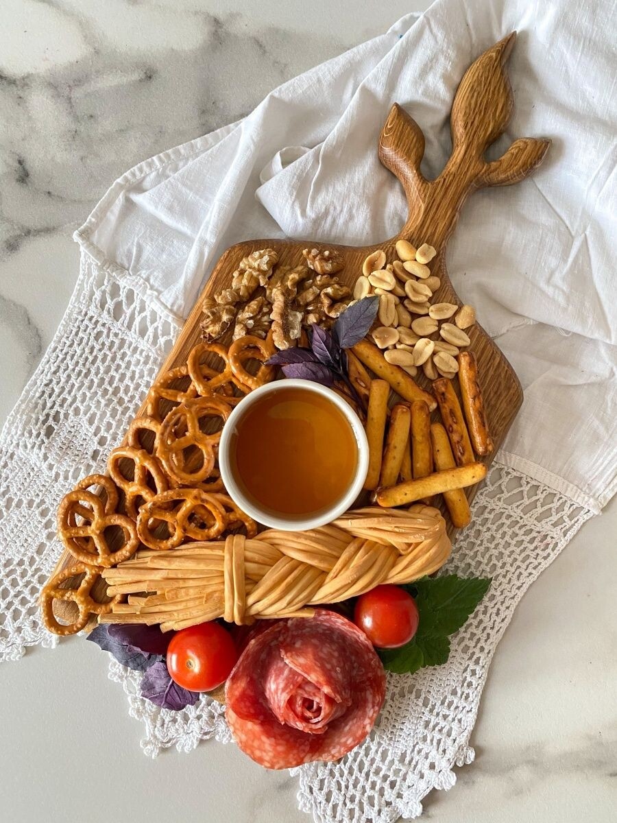 Tree Cutting and Serving Board - Efreshli